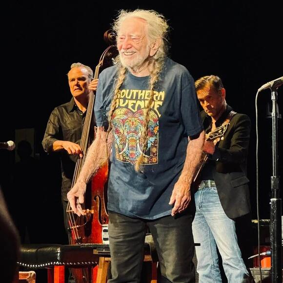 Willie Nelson's Net Worth 2025: A Country Music Icon & His Shocking ...