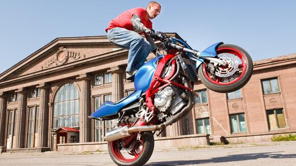 The Reason Why Stunt Bikes Have Dented Gas Tanks - NewsBreak