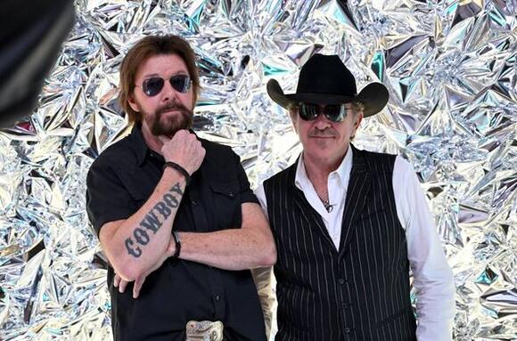 90s country music fans 'disappointed' as beloved duo joins Kid Rock's ...