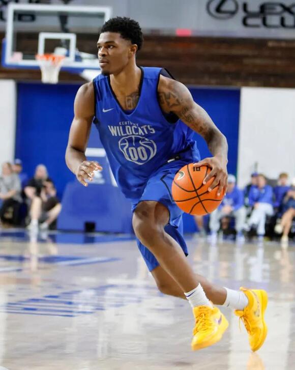 PHOTO GALLERY: Kentucky Blue/White Scrimmage - NewsBreak