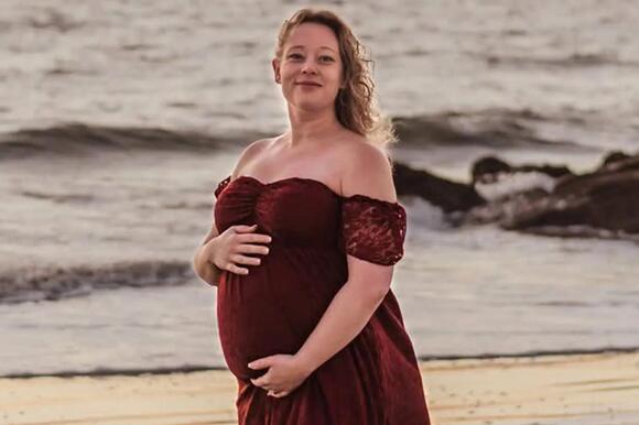 Renee Good’s Family Reacts to Alex Pretti’s ‘Deeply Disturbing’ Death ...