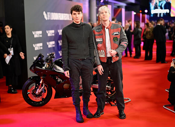 YouTubers Dan & Phil Reveal They Are Boyfriends After 16 Years Of Fan ...