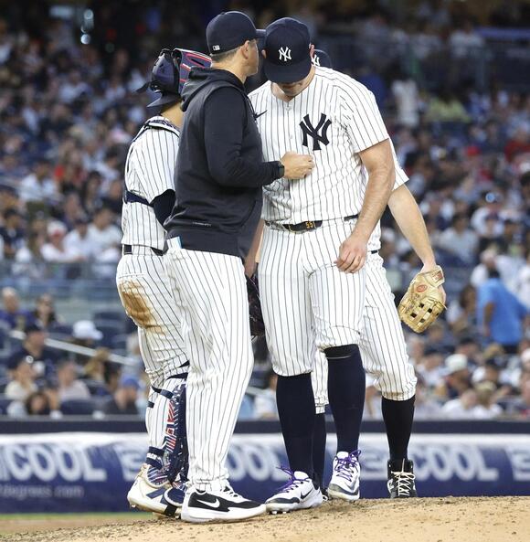 Yankees’ anemic offense struggles again in loss to Reds