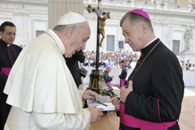 Pope Francis appoints 5 new auxiliary bishops for Chicago Archdiocese ...