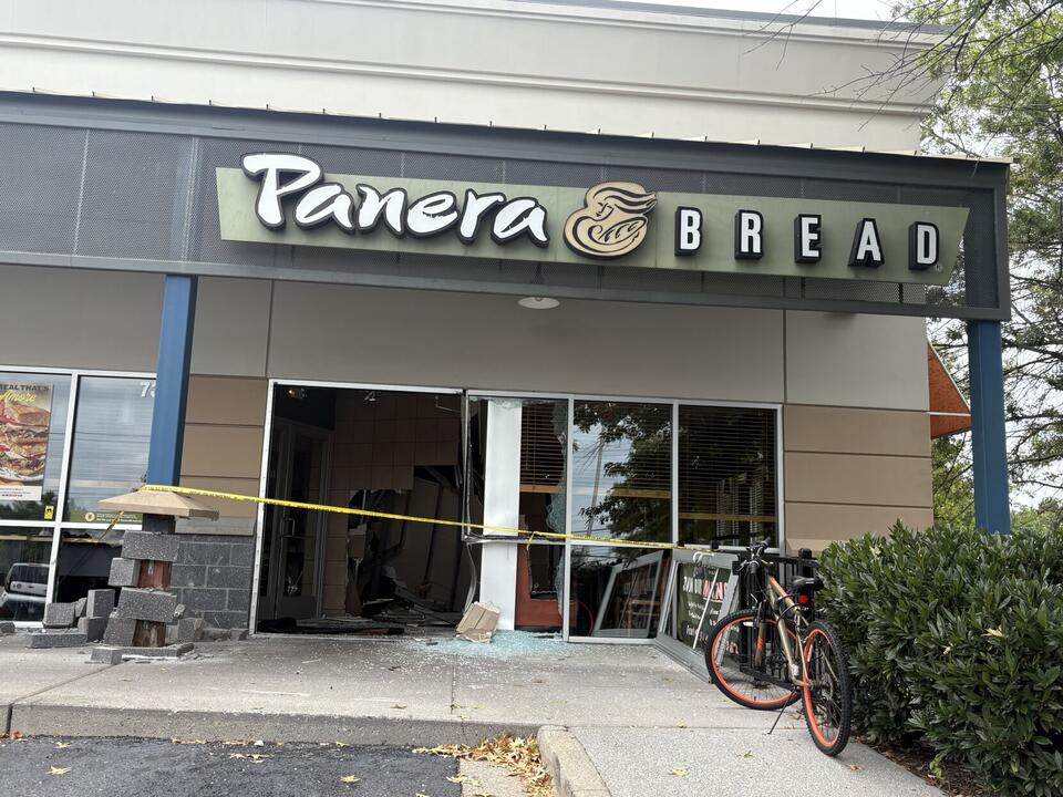 Alcoa Police investigating crash through front of Panera Bread - NewsBreak