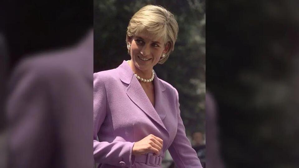 OK! Reveals Why One Princess Diana Hairstyle Left Queen Elizabeth ...