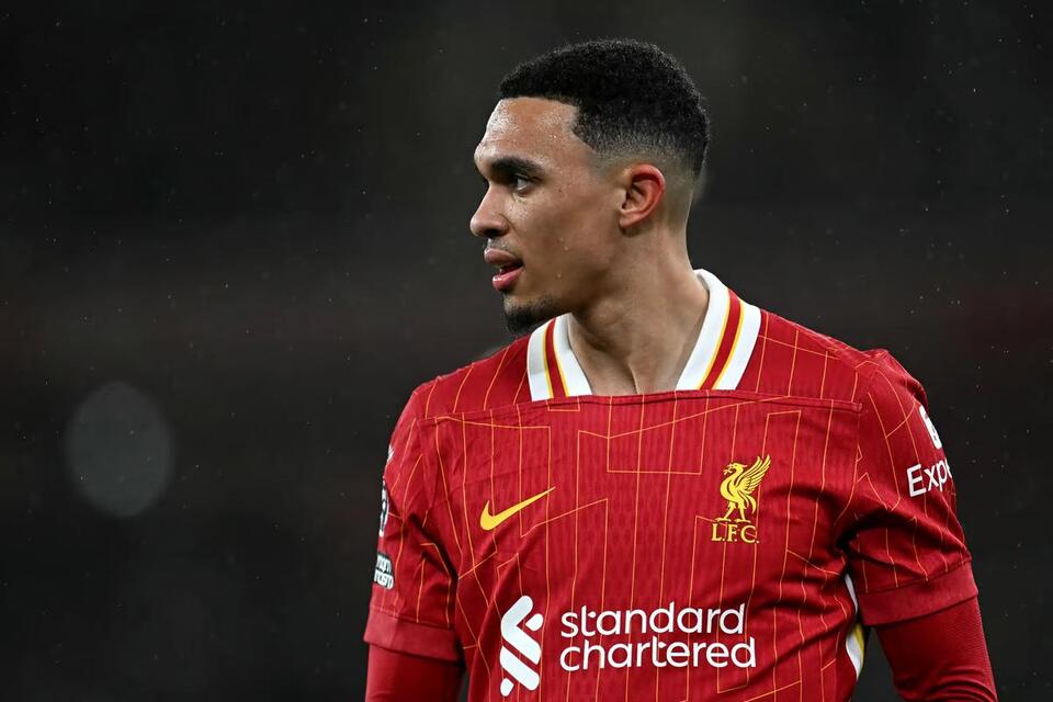 Liverpool: Jamie Carragher hits out at 'toxic' response to Trent ...