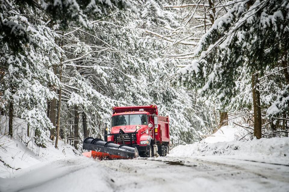 Winter Storm Warning Announced for 48 Inches of Snow, Dangerous Winds ...