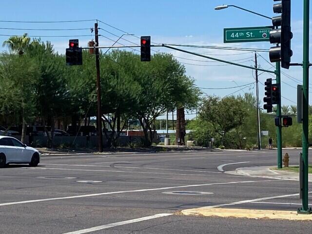 Nearly 20% of deadly crashes in Arizona involve red-light running, data ...