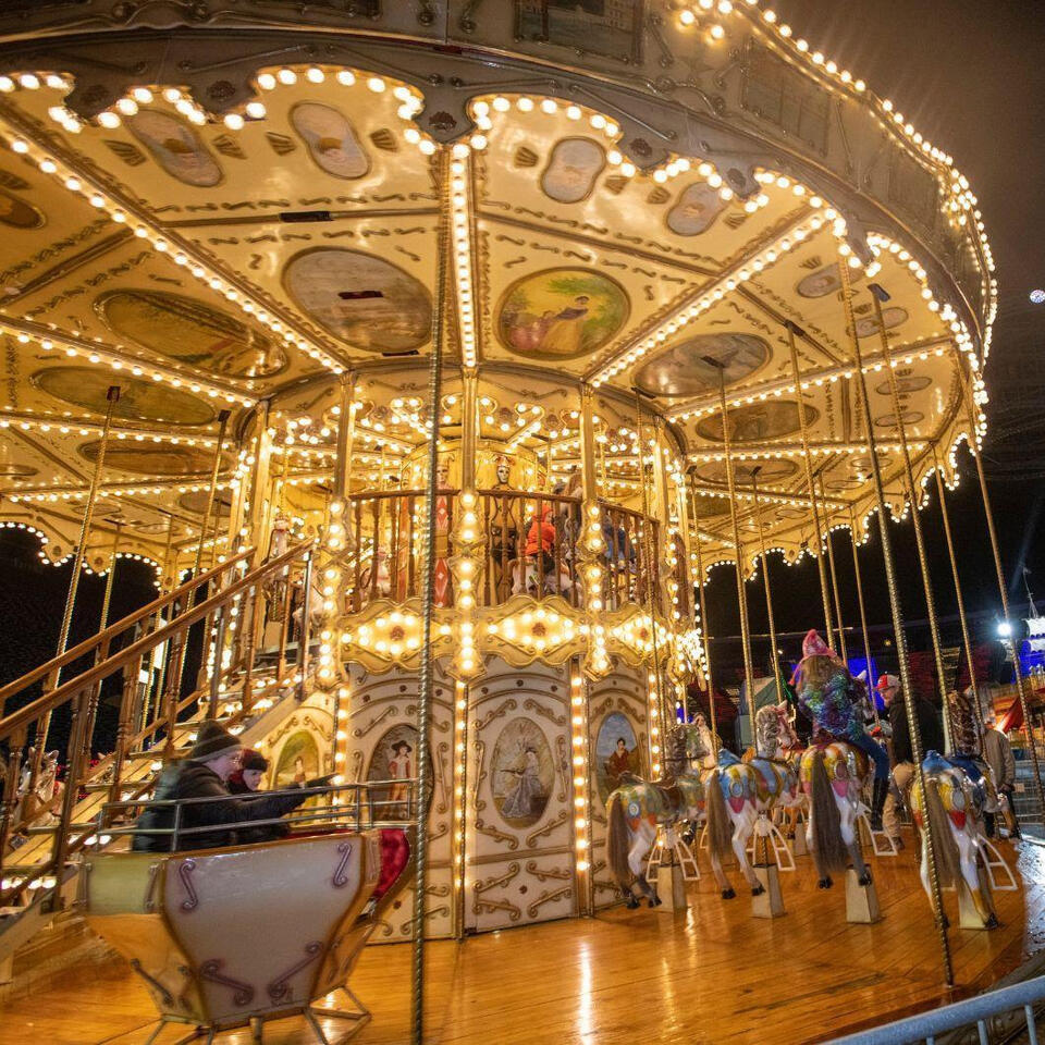 Five Things You Don’t Want to Miss at Food City Speedway in Lights at ...