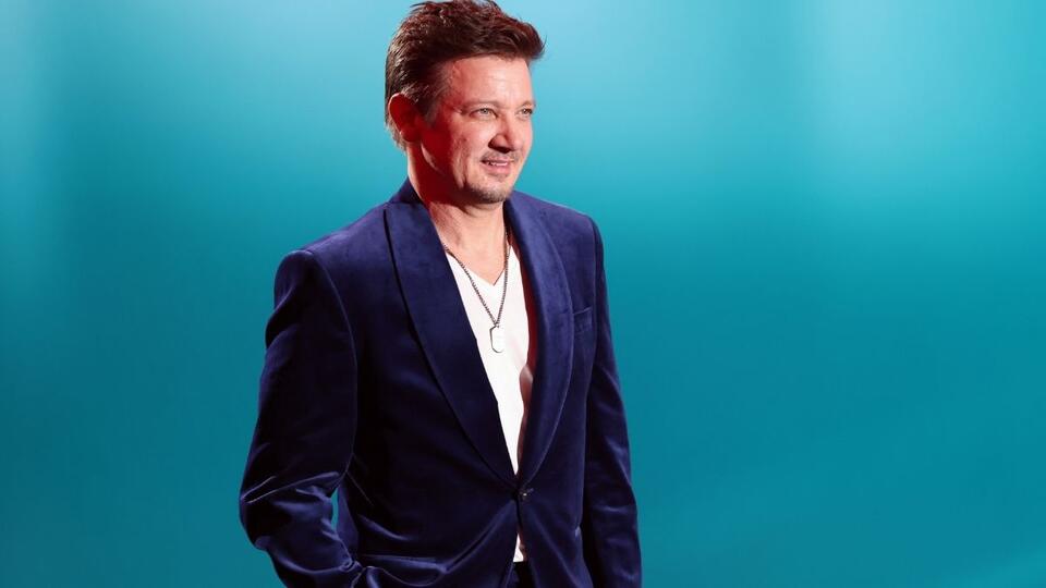 Jeremy Renner ‘Found New Love’ in Chanel Model After Fallout - NewsBreak