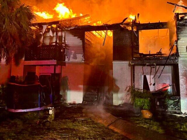 Over 30 people displaced by multi-unit fire at apartment complex ...