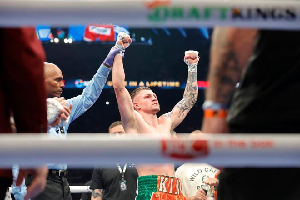 Callum Walsh vs Fernando Vargas Jr. result: Dana White’s fighter shines ...