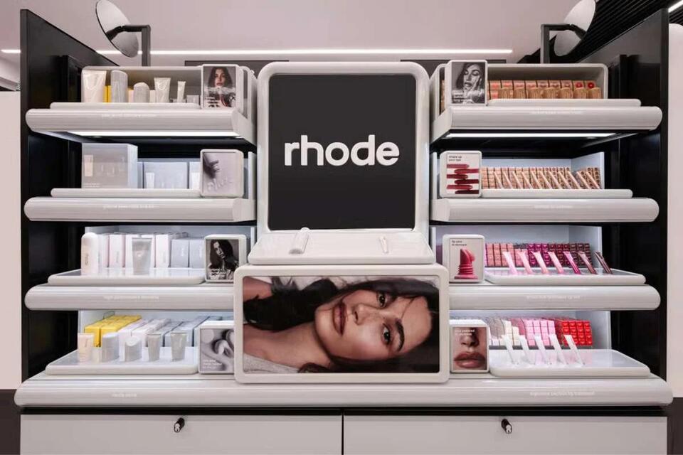 Hailey Bieber’s Rhode Skincare Makes Historic Sephora Debut - NewsBreak