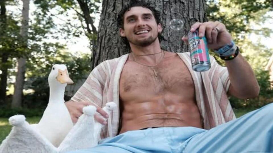 “An elaborate prank?” - Internet reacts as TooTurntTony sparks arrest ...