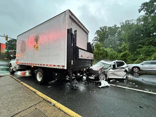 SUV sustains heavy damage in Fallston hit-and-run crash