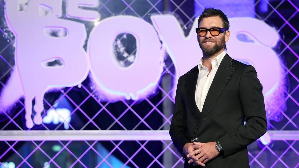 The Boys’ Antony Starr Ranks Best Homelander Memes & Teases More ...