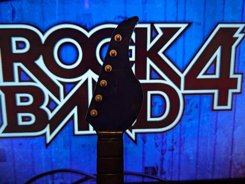 PDP RIFFMASTER wireless guitar controller review — Rock and Roll All Nite