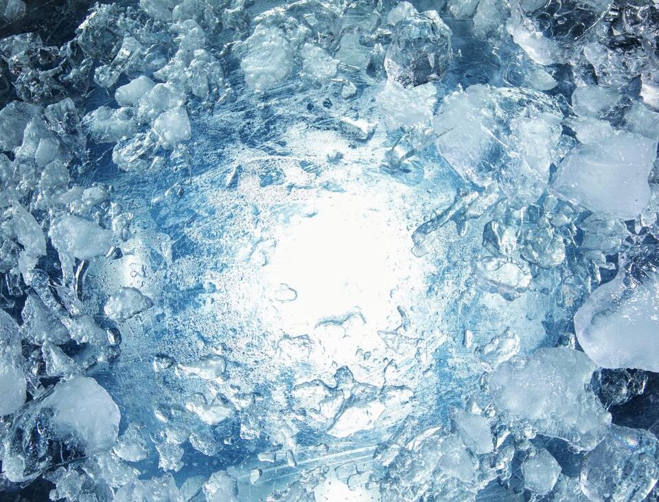 Ordinary ice generates electricity when bent or twisted - NewsBreak