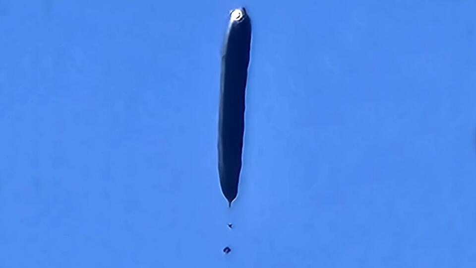 Poop-Filled North Korean Balloons Descend On The South Stoking Fears Of ...