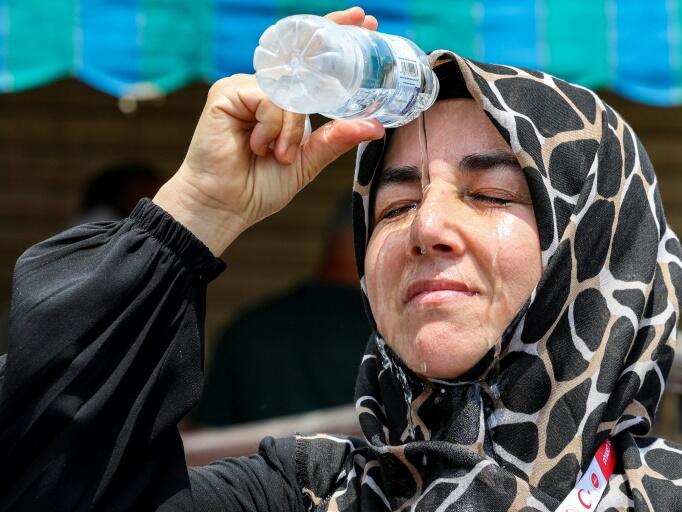 Hajj death toll tops 1,000 after extreme heat: AFP tally
