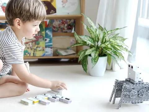 Codee Codeebot enables children to visually program AI robots - NewsBreak