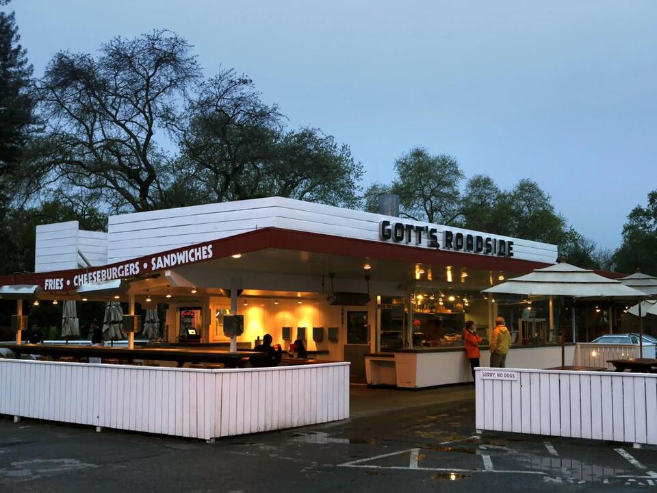 Two Big Bay Area Chain Restaurants Are Coming to Los Angeles