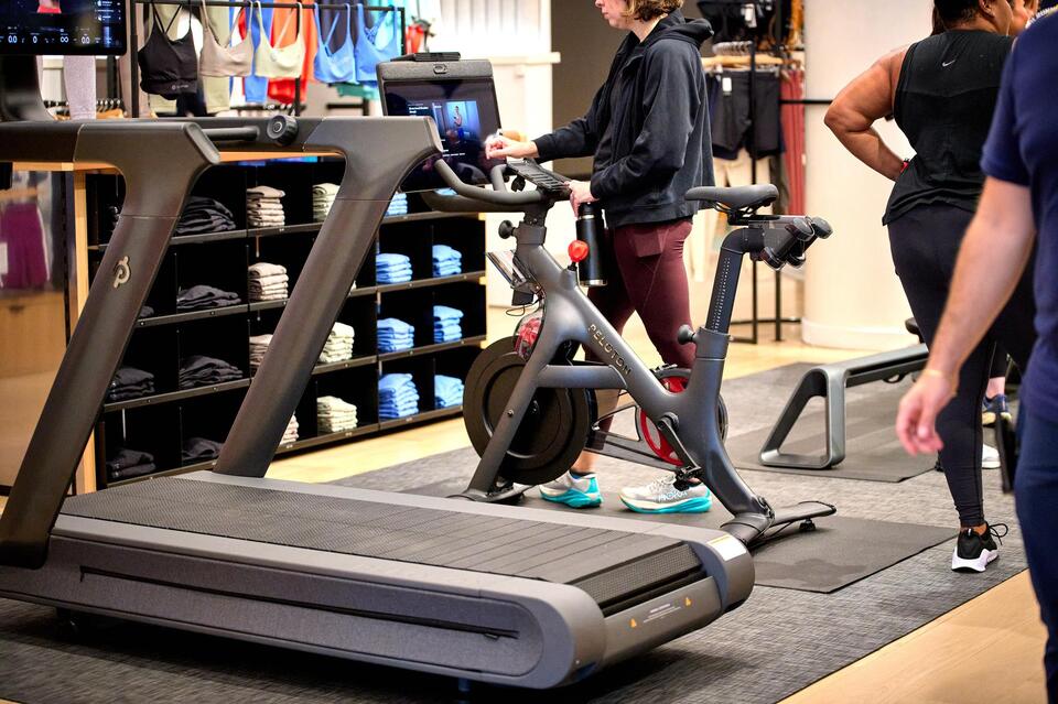 Peloton Raises Full-Year Outlook, Signaling Turnaround on Track - NewsBreak