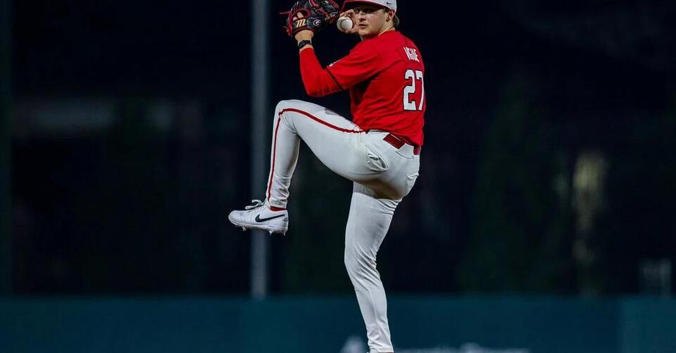 Daniel Jackson, Dylan Vigue earn SEC Player of the Week honors - NewsBreak