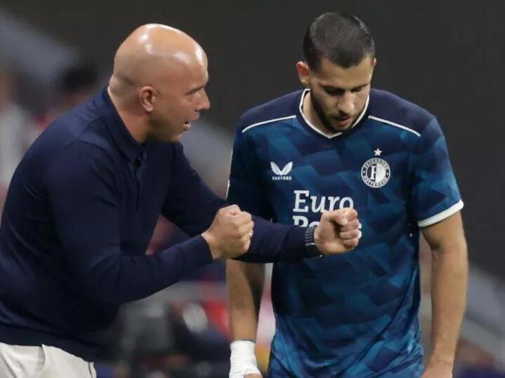 David Hancko makes Arne Slot prediction after wife reveals Liverpool ...