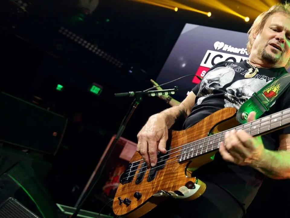 Michael Anthony Says Van Halen Has “Miles” of Unreleased Recordings in Its Archives