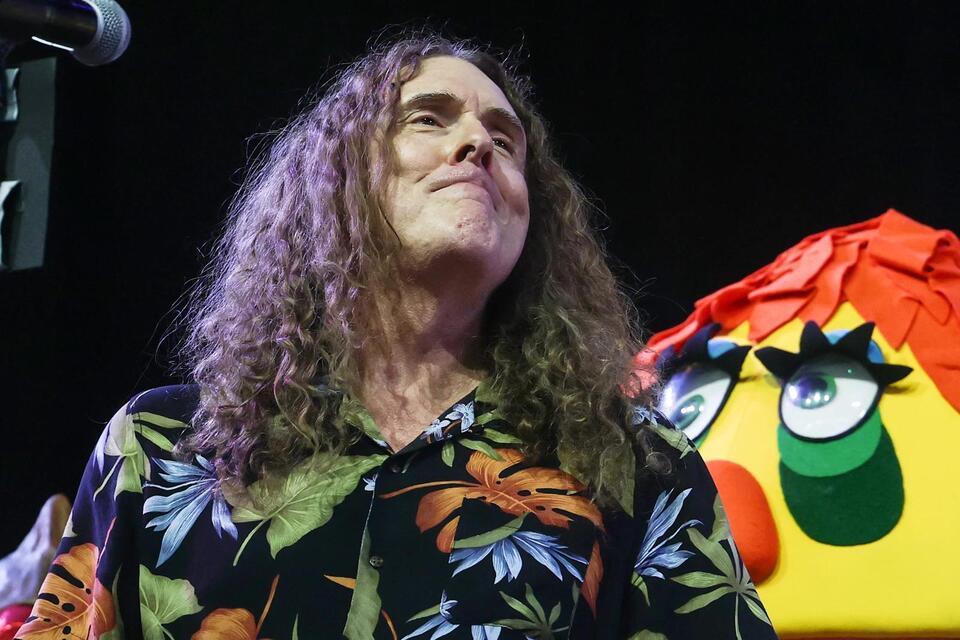'Weird Al' Yankovic Tour - NewsBreak
