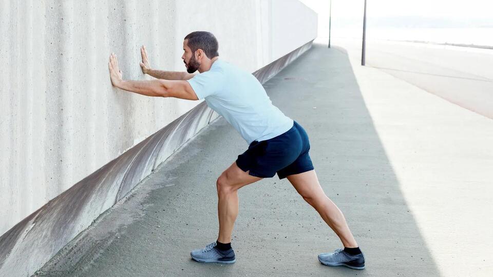Your Guide to Loosening Tight Calf Muscles - NewsBreak