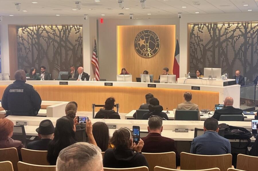 Harris County commissioners choose not to restrict panhandling ...