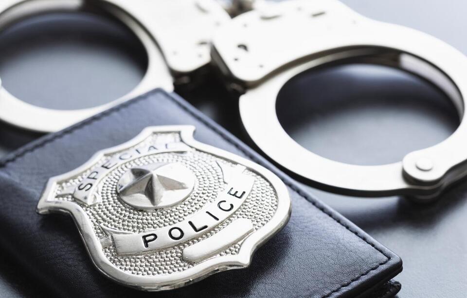 CRIME ROUNDUP: Meth arrests, fake names, and a fruit stand standoff in ...