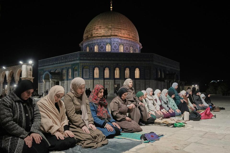 Ramadan ushers in a month of fasting, worship and charity for Muslims ...