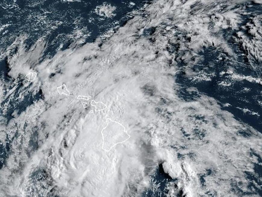 Tropical Storm Hone moves past Hawaii as two other cyclones stay active ...