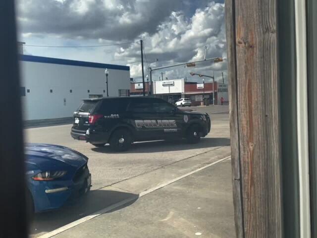 Fake officer targets Sinton businesses in phone scam, police warn ...