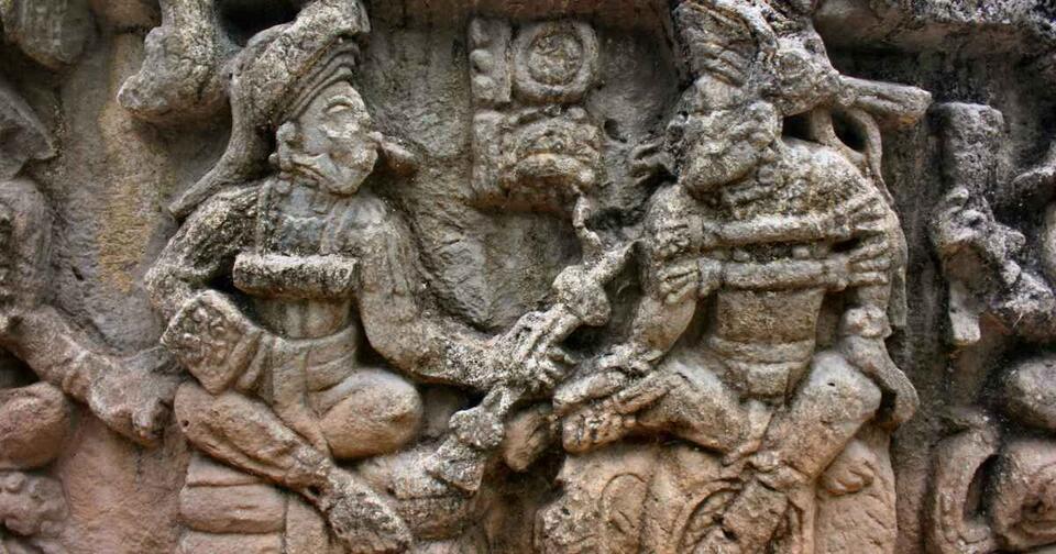 Scientists find 1,300-year-old Maya altar with hiding ancient hand ...