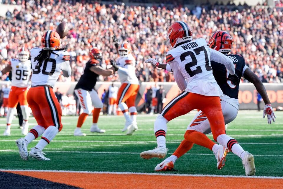 Devin Bush Signs Contract With Chicago Bears - NewsBreak