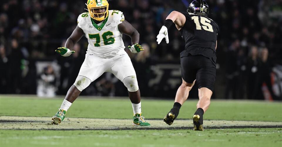 Josh Conerly Jr. drafted by Washington Commanders with 29th pick in ...