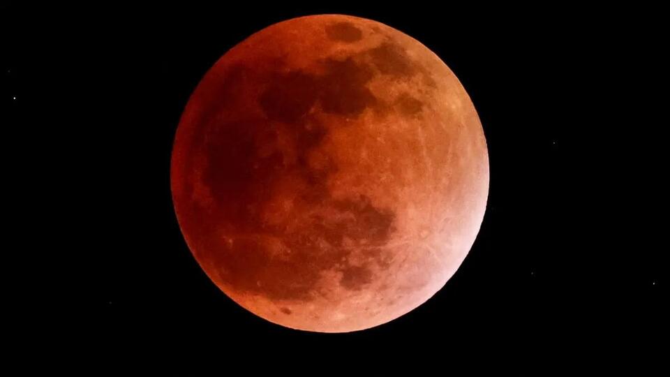 Catch the next full moon, February snow moon 2026 rises this weekend ...
