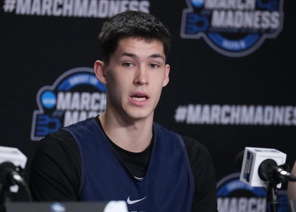 Spurs Predicted to Draft 6’9″ Secondary Playmaker to Boost Roster Versatility With No. 14 Pick ...