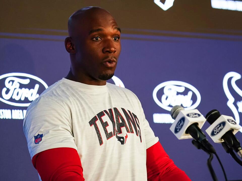 NFL Insider Aaron Wilson Talks Texans Rookie Minicamp, Competitive WR Room