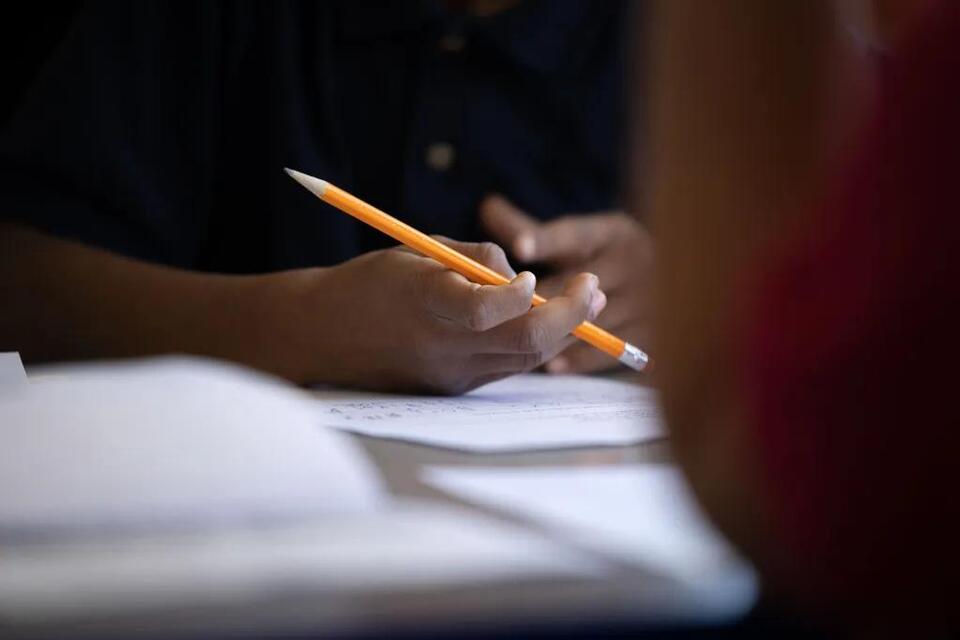 Student test scores surge, but still lag behind pre-pandemic levels ...