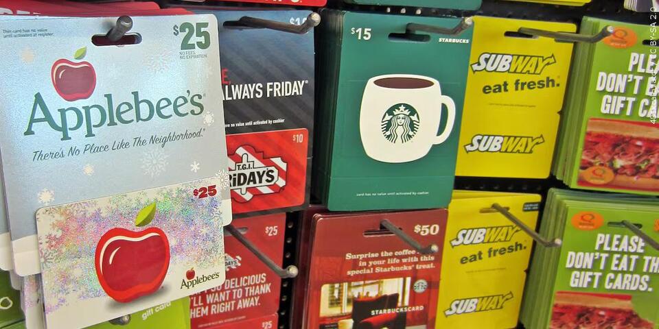 What to know before purchasing a gift card - NewsBreak