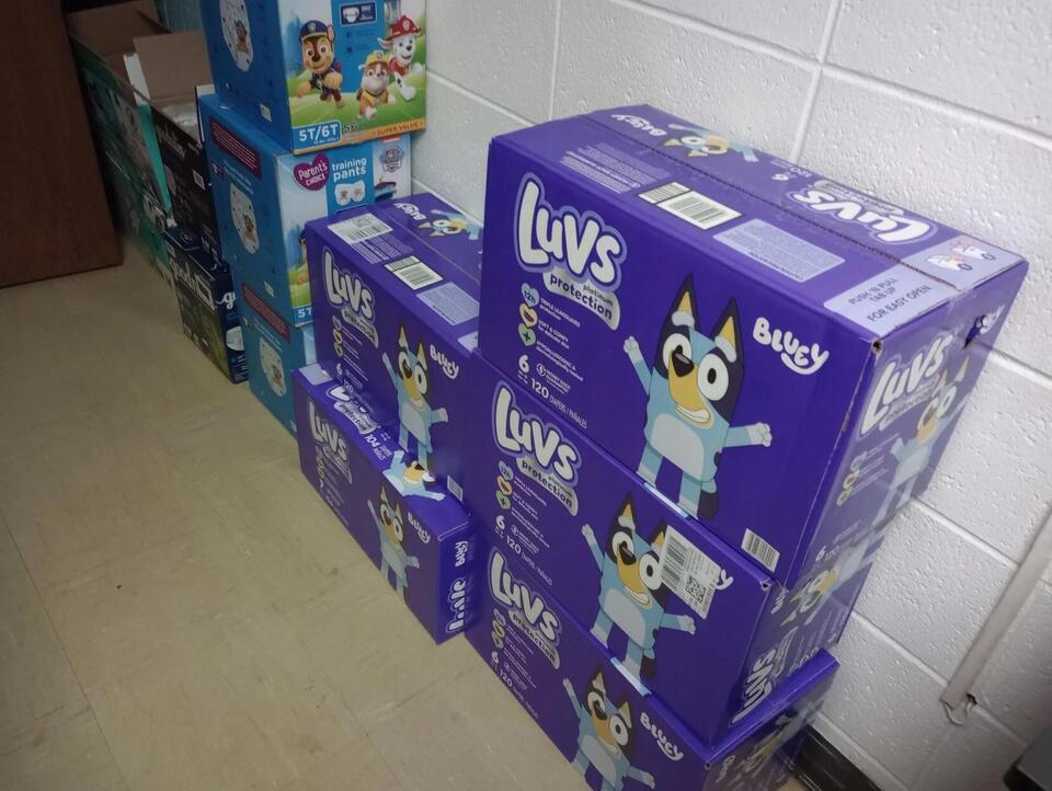 'Local people care.' Community keeps diapers, wipes stocked at Penelope ...