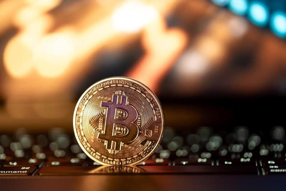 Bitcoin's New 2026 Target Is $150,000, Bernstein Says - NewsBreak