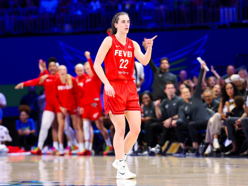 Caitlin Clark's Record-Setting Performance Leaves Dallas Wings Veteran ...