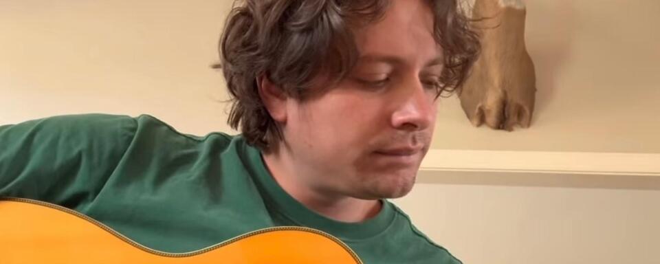 3 Quick Facts About ‘The Voice’ Season 28’s Manny Costello—the Girl Dad ...